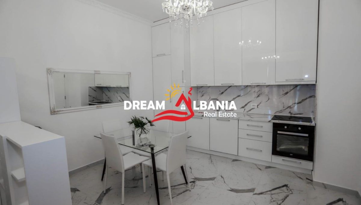 Super Apartament 1+1 ne shitje ne rrugen e Kavajes te Kompleksi Square ...