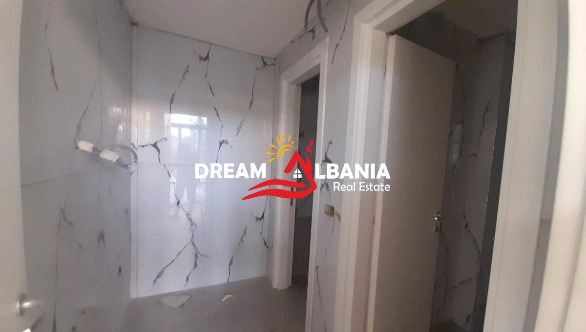 Dyqan me qera ne Laprake prane Hotel Relax (ID 4271945). - Dream ...